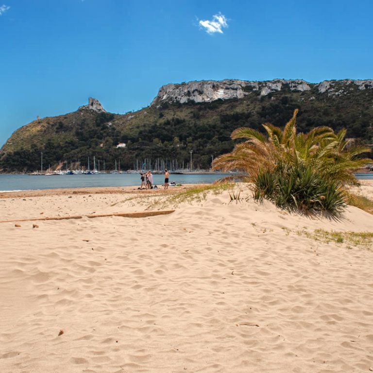 Il Poetto, a few minutes from the centre of Cagliari - Hotel Nautilus